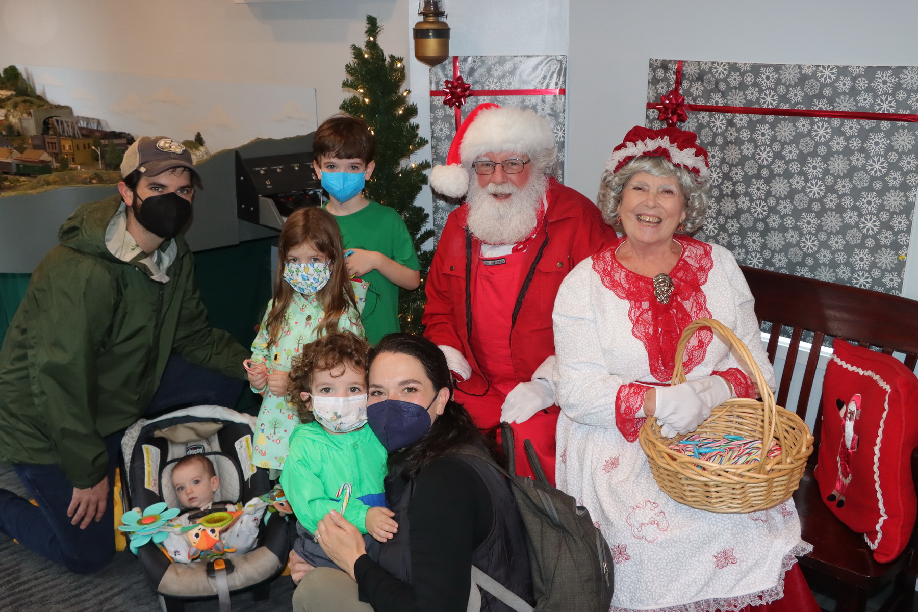 CRHA Santa at Caboose 2021-098S.JPG | Hub City Railroad Museum